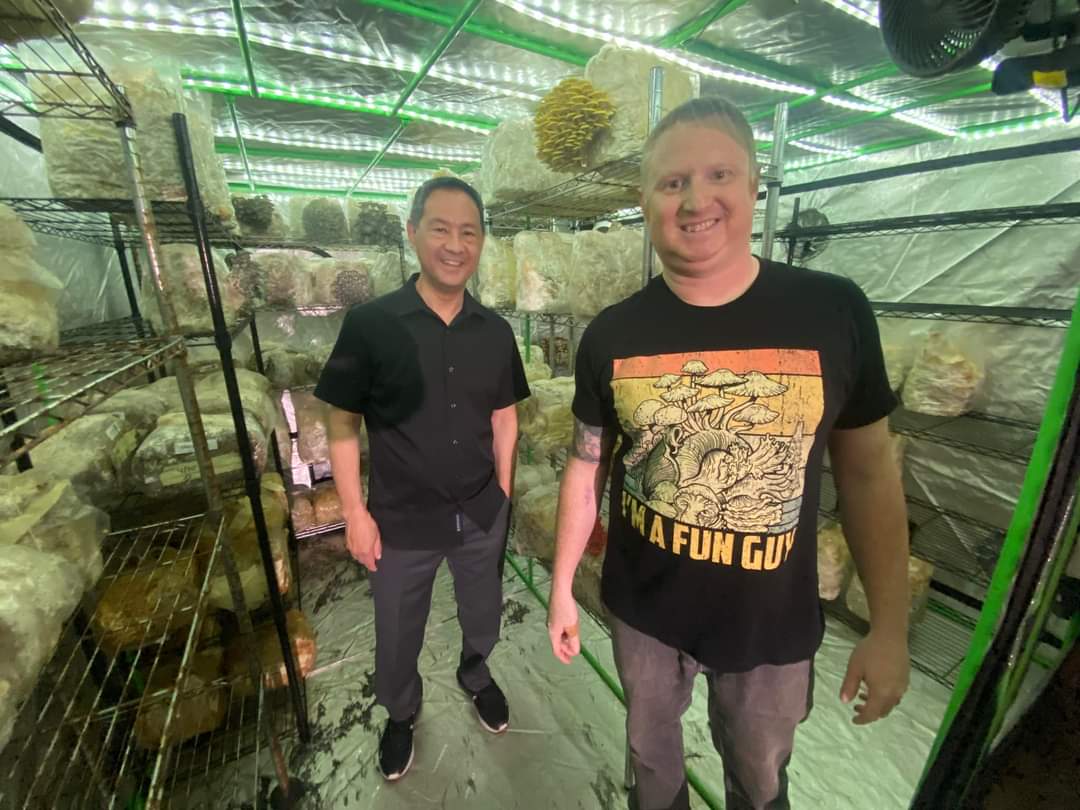 ABC 30s Dale Yurong visits the farm. – The CAPN's Mushroom Company